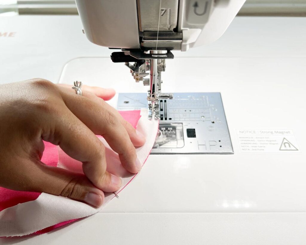 Sewing Curves: A Guide to Mastering the Art | ExploreInsights